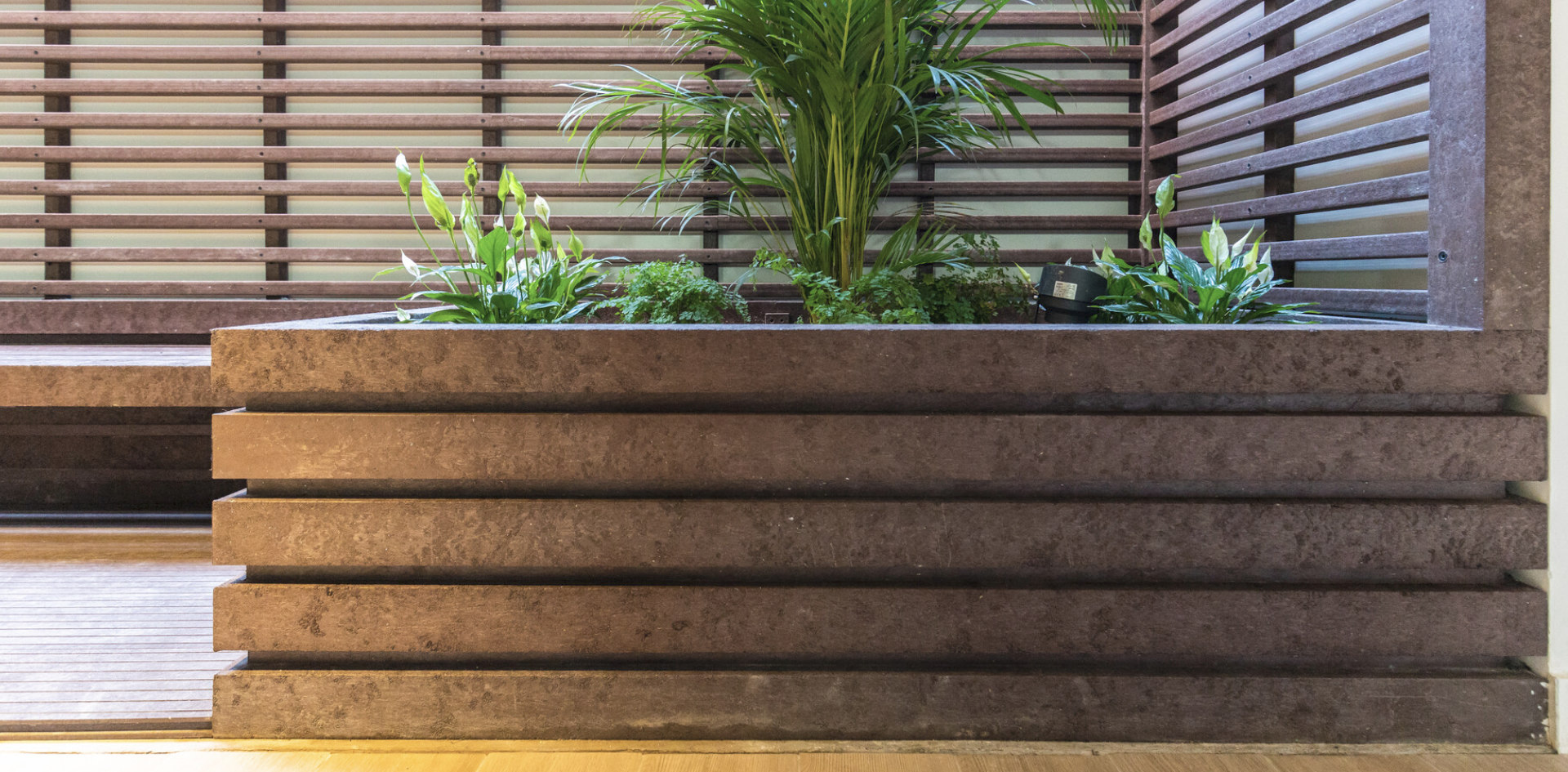 Floreira Liatris plástico reciclado | Floema RePlastic| Floema